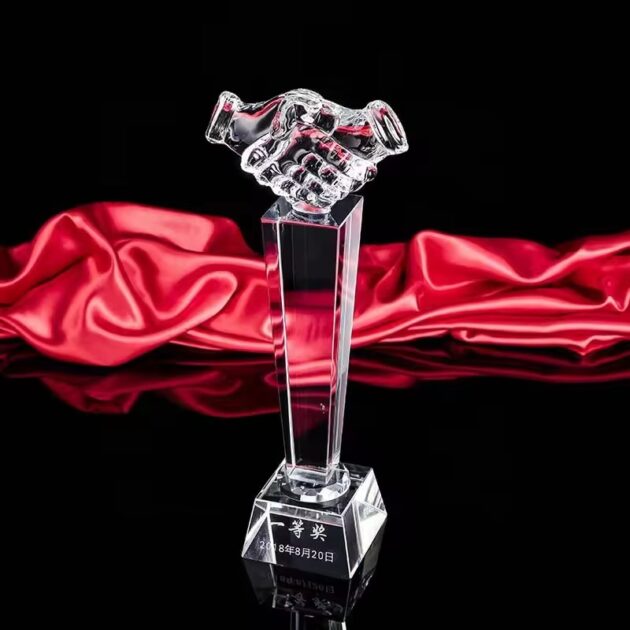 Award Plaques & Trophies - Eloquent Gift