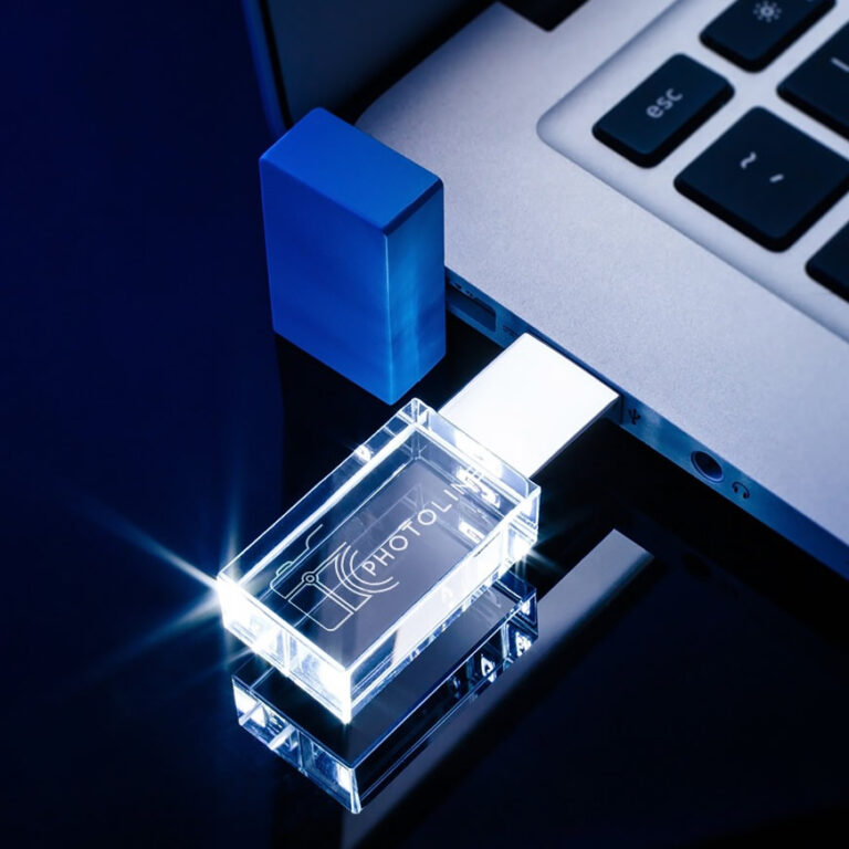 Cube Custom Crystal USB Flash Memory with LED Light - Eloquent Gift