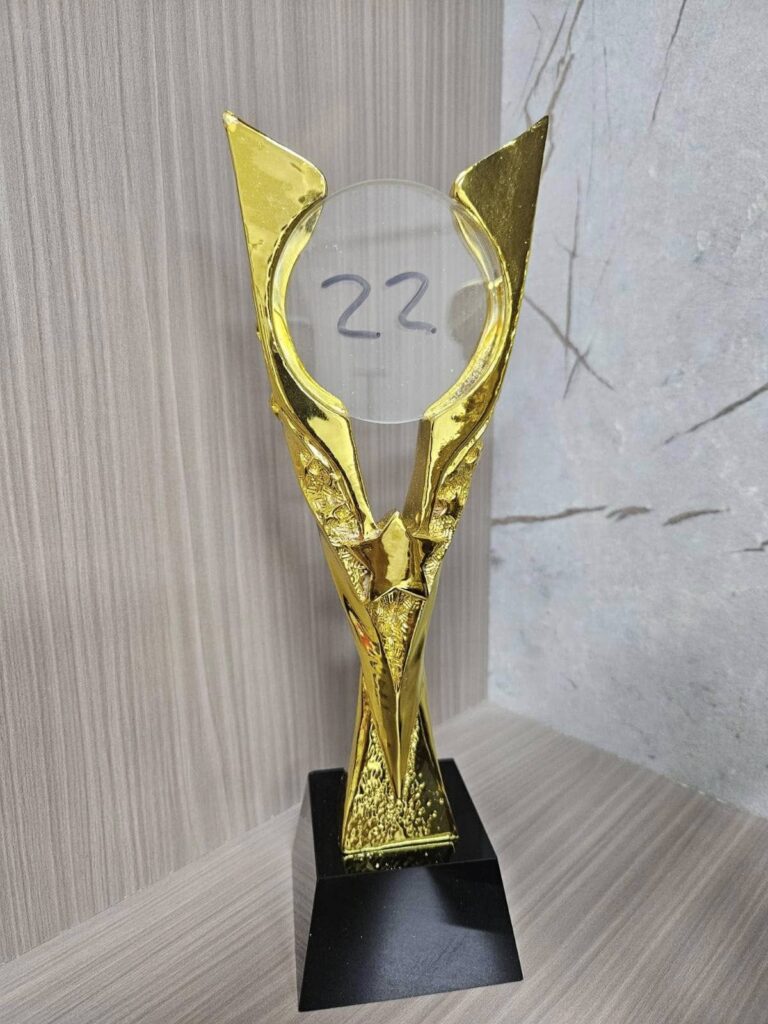 Lifetime Achievement Metal Award Trophy - Eloquent Gift